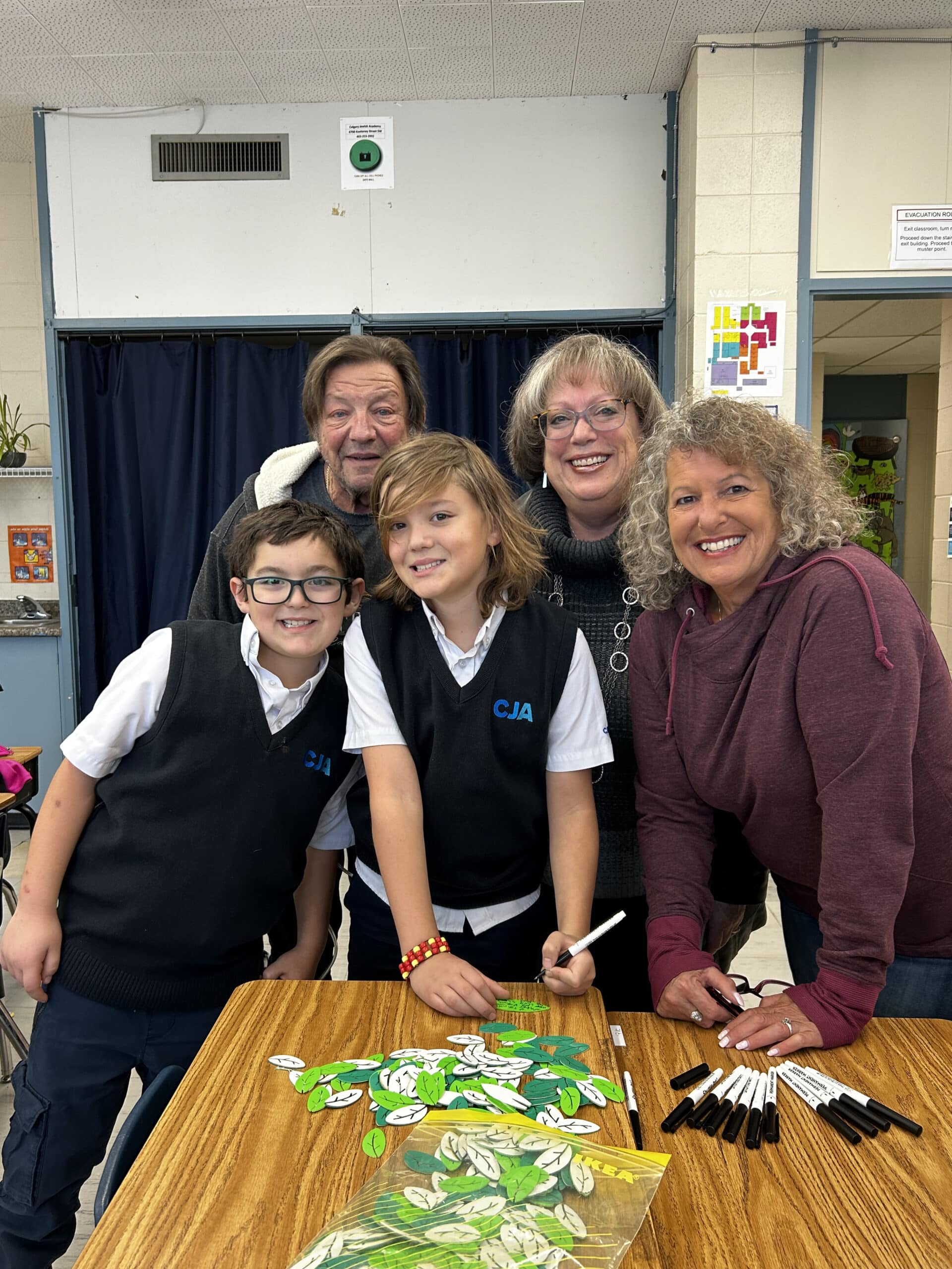 Grandparents & Grandpals Day at the CJA - Calgary Jewish Academy